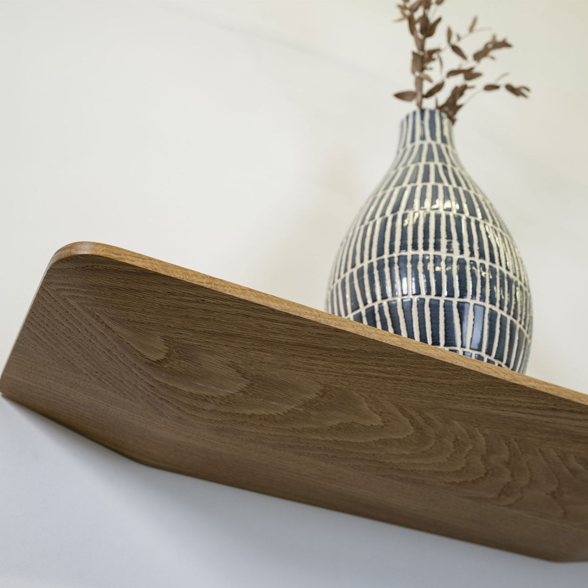 Tablette murale en bois massif | La Fabrique Allwood